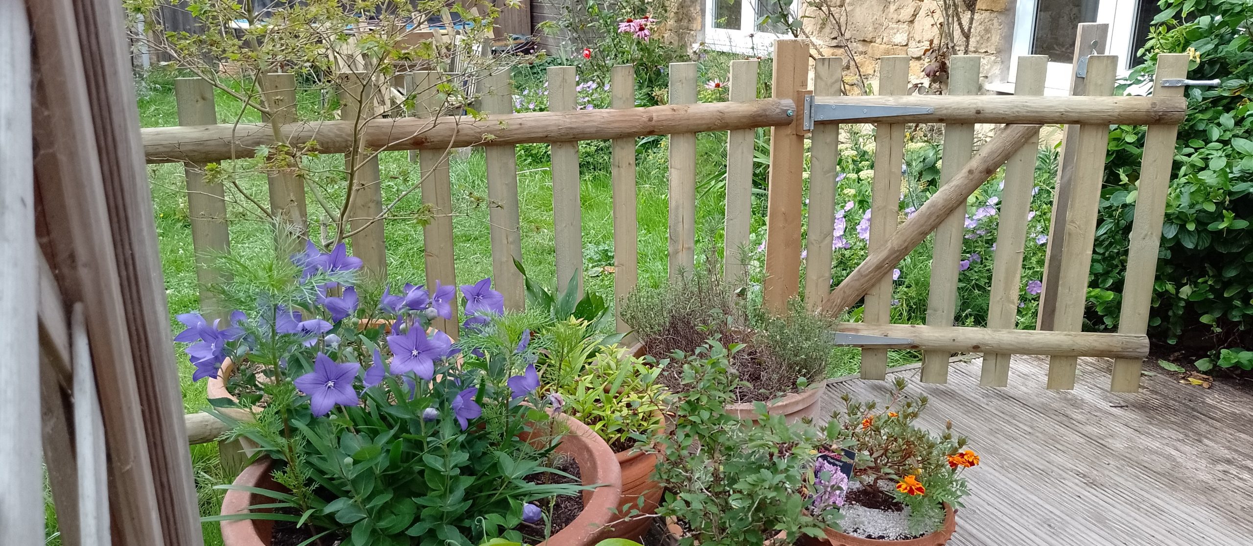 New Rustic Picket Fencing Range - Hartwells Fencing